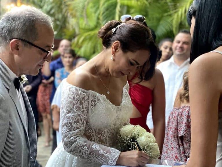 ¡Se casó la actriz Jacqueline Arenal! - Cuballama Noticias