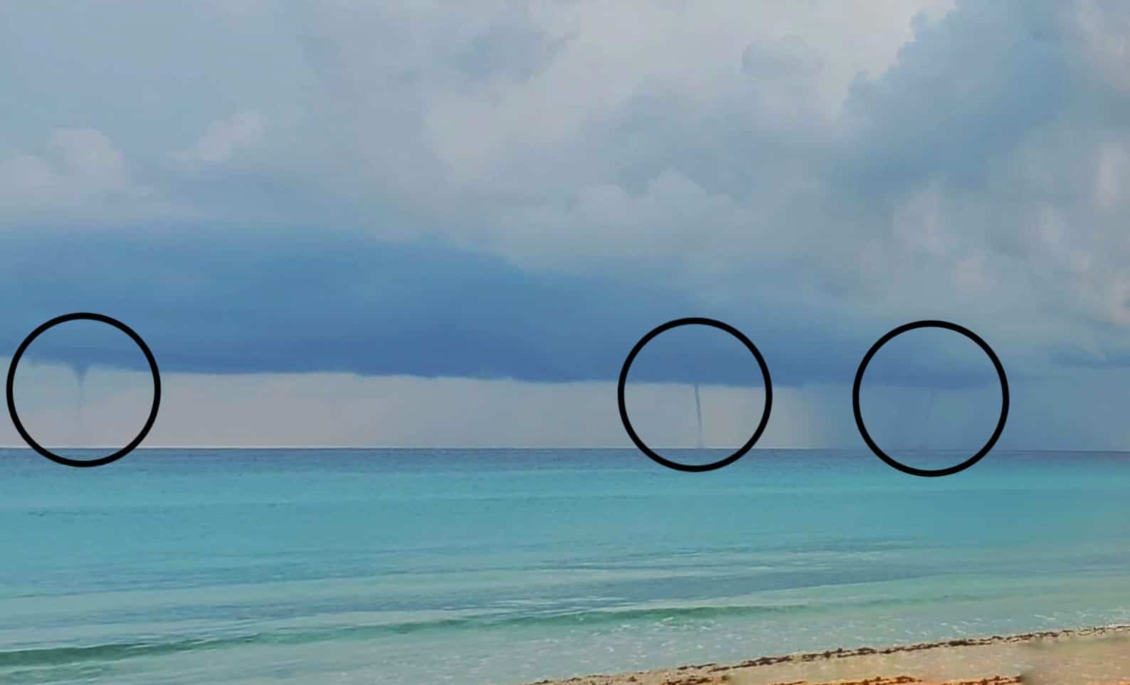 RARO: Tres trombas marinas son vistas en Varadero - Cuballama Noticias