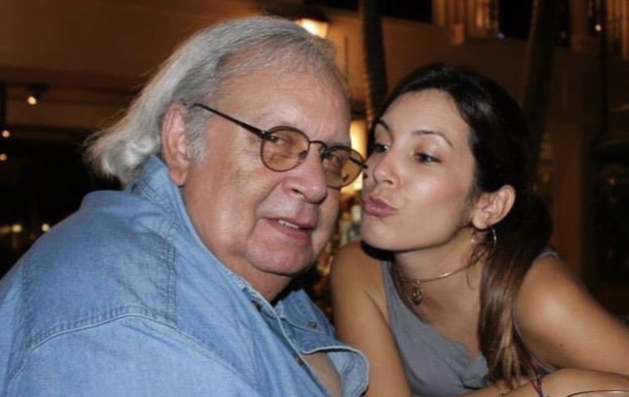 Hijas de Coralita Veloz recuerdan al poeta cubano Raúl Rivero en aniversario de su muerte: "te ...