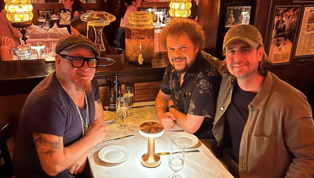 El cantautor cubano David Torrens festeja su cumpleaños con más música ...