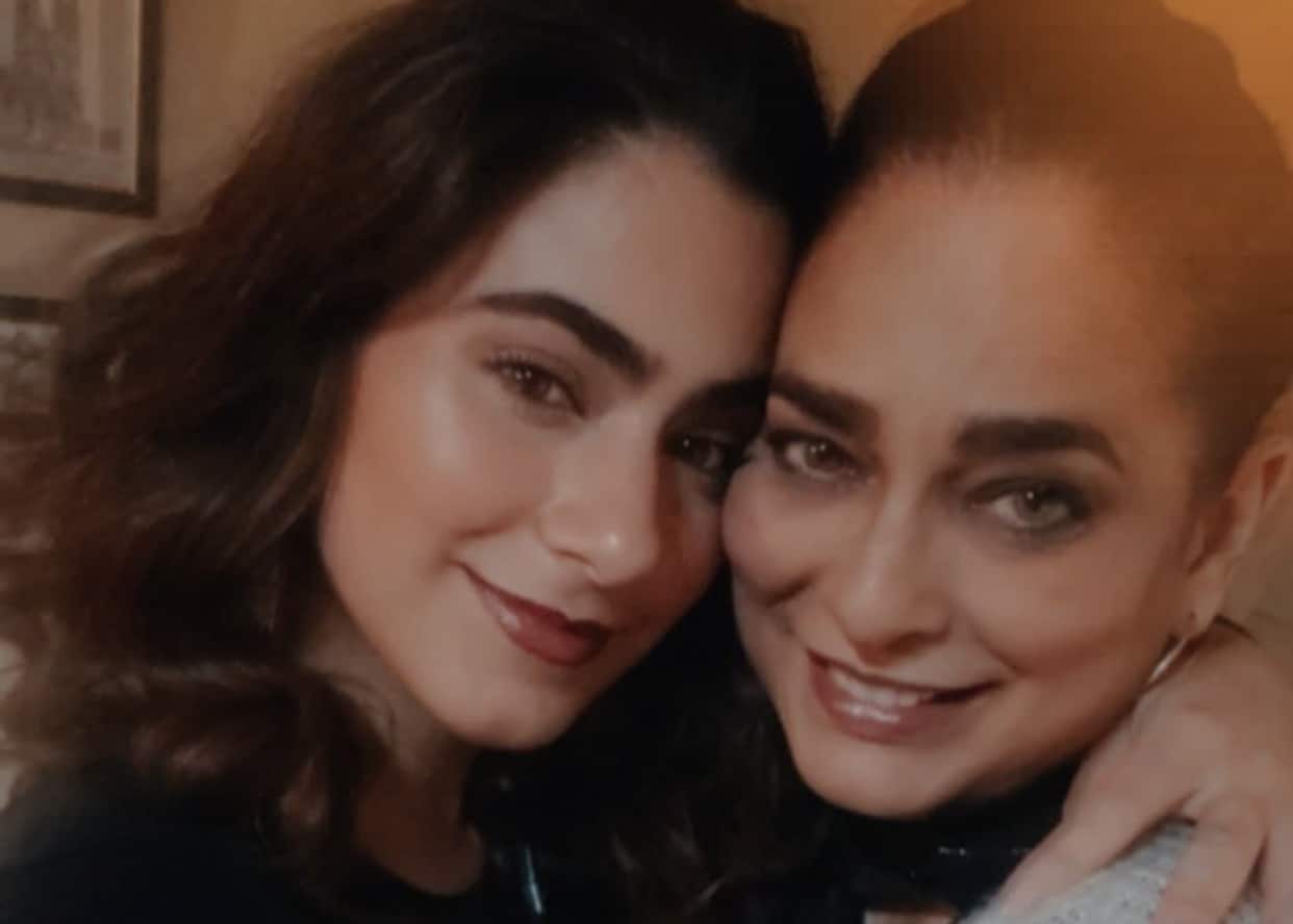 Jacqueline Arenal roba suspiros desde las redes junto a su hija ...