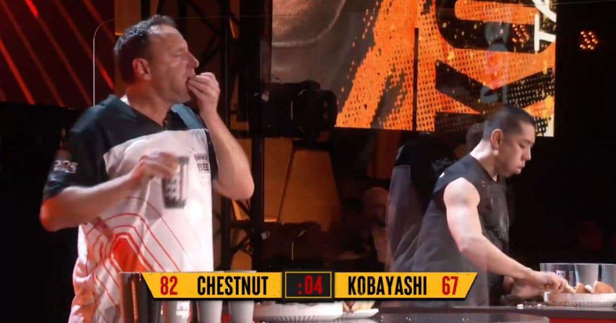Joey Chestnut establece un nuevo récord mundial en la competencia de ...