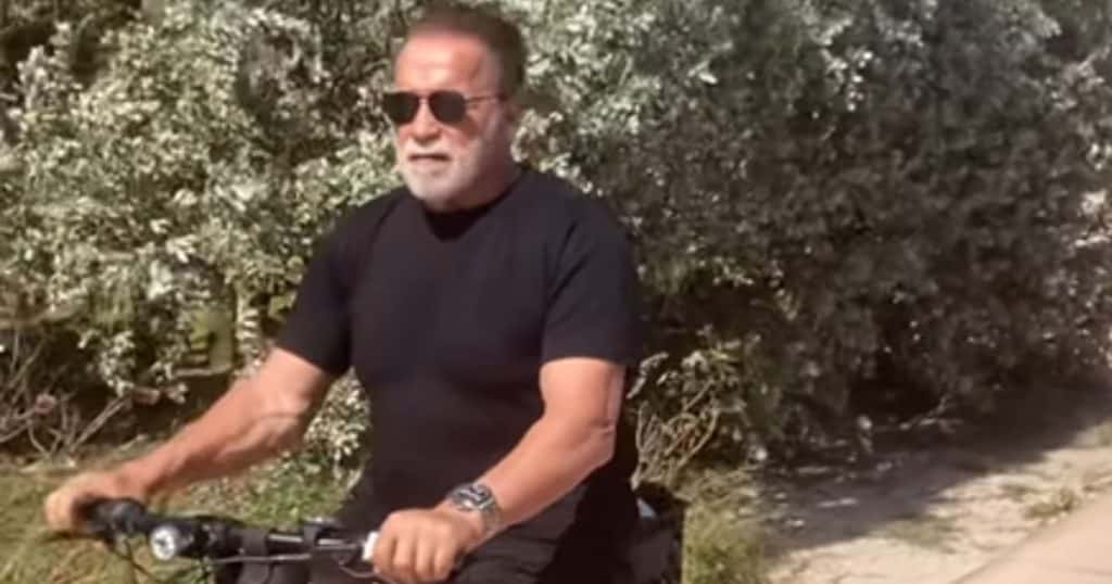 "Terminator" es visto en Miami Beach a lo cubano: montando bicicleta ...