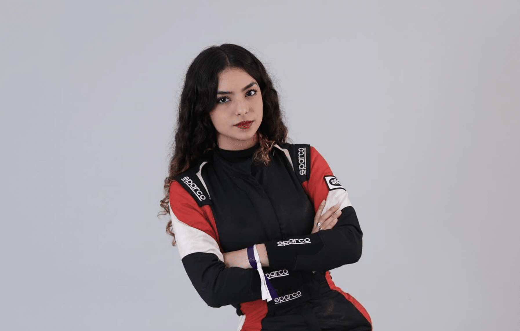 Piden más apoyo para Isabella Abreu, la primera cubana piloto de ...