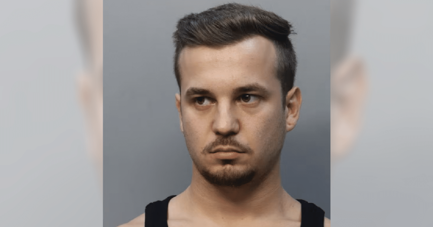 Miami-Dade: arrestan a cubano por poner un AirTag al auto de su ex ...