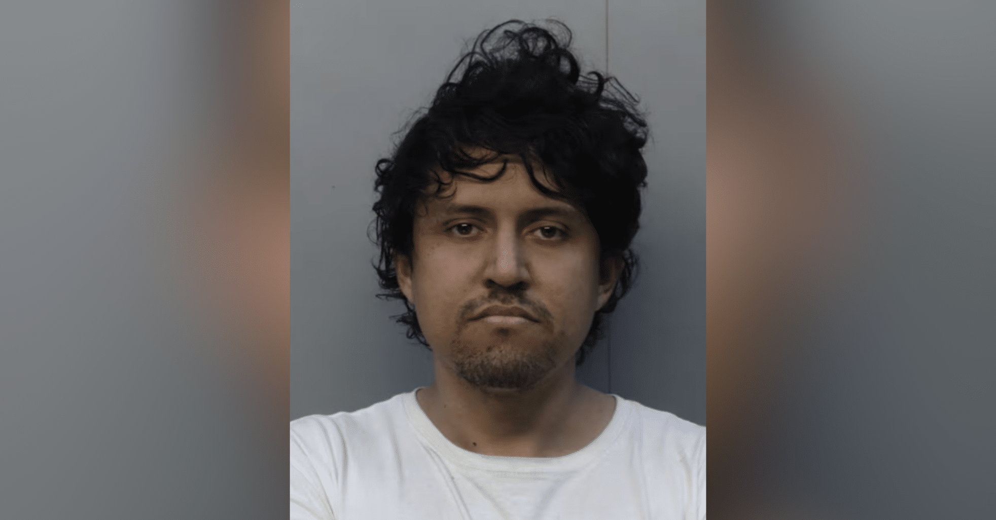 Hispano roba vino en un CVS de Miami. Regresa borracho por más, y se ...